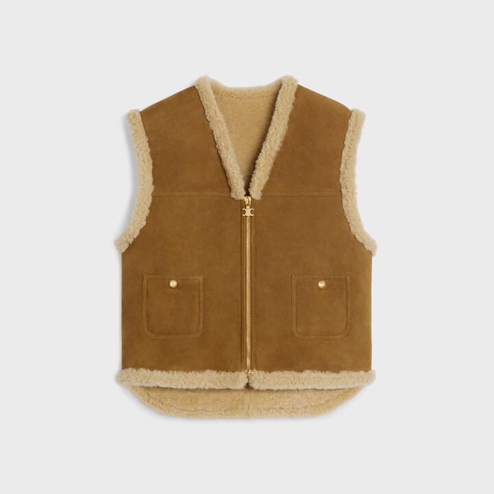 SLEEVELESS VEST IN CURLY SHEARLING - KHAKI / FICELLE | CELINE