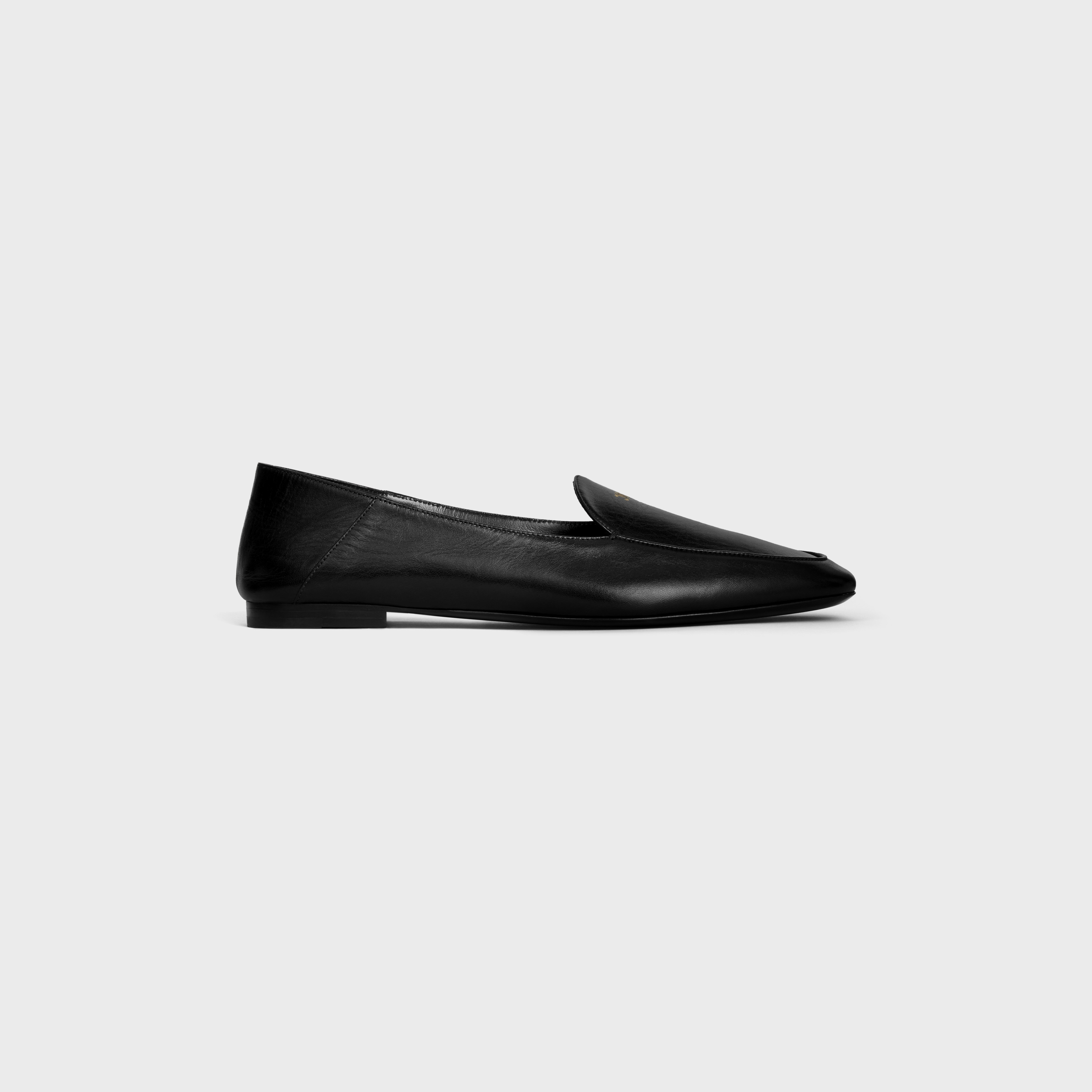 MOCASÍN AURA CON TRIOMPHE DE PIEL DE CABRA - NEGRO | CELINE